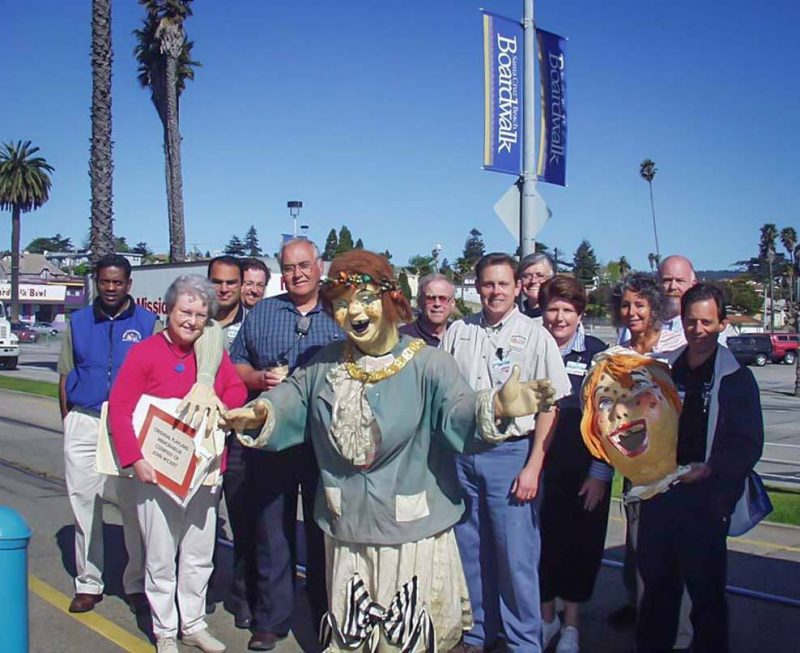 Laffing Sal Jollies Things Up at the Boardwalk - Santa Cruz Beach ...